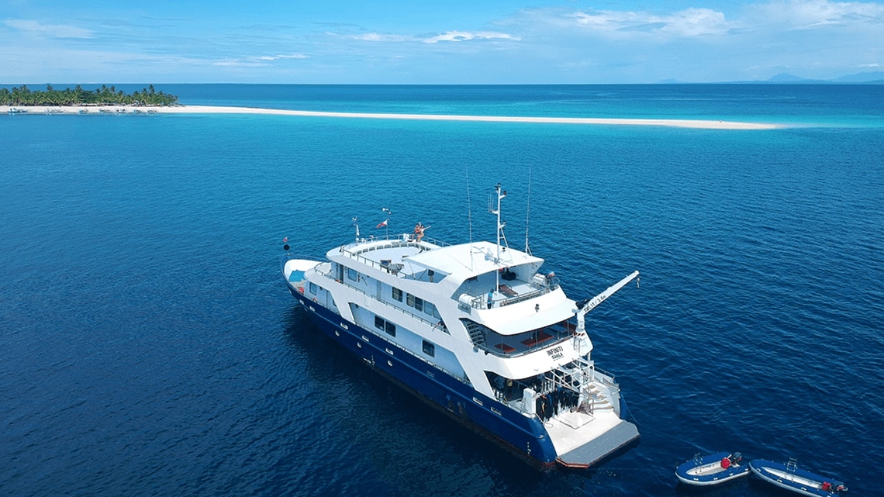 Best Liveaboards Diving Travels Philippines | LXV